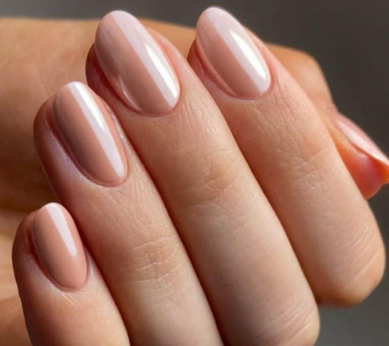 The Ultimate Guide to DIP Powder Nails: What they are, Comparing, and ...