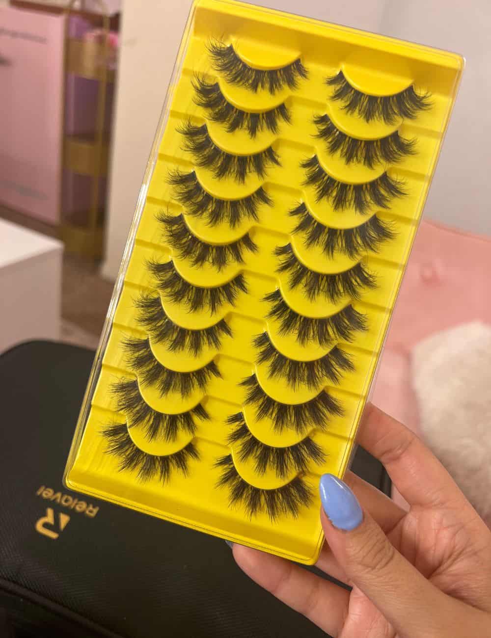 10 Essential Tips to Nail the "Baddie Makeup Look" - Real Beauty School