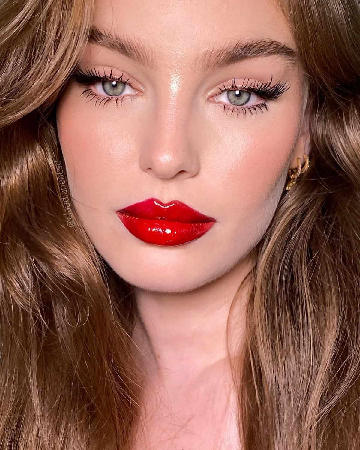 15 Stunning Red Lipstick Makeup Looks - Real Beauty School
