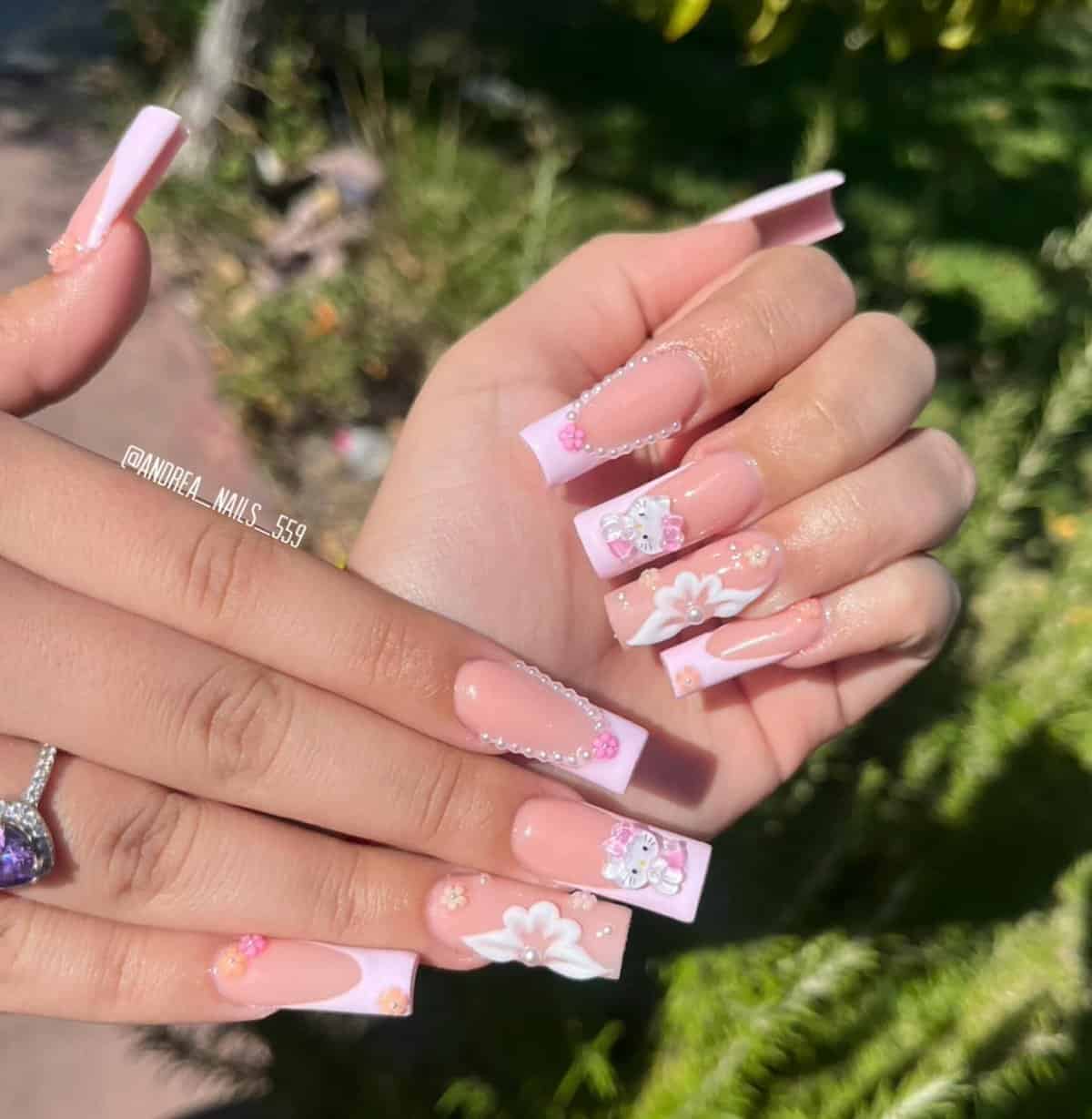 25 Gorgeous Hello Kitty Nail Designs to recreate for your next Nails ...