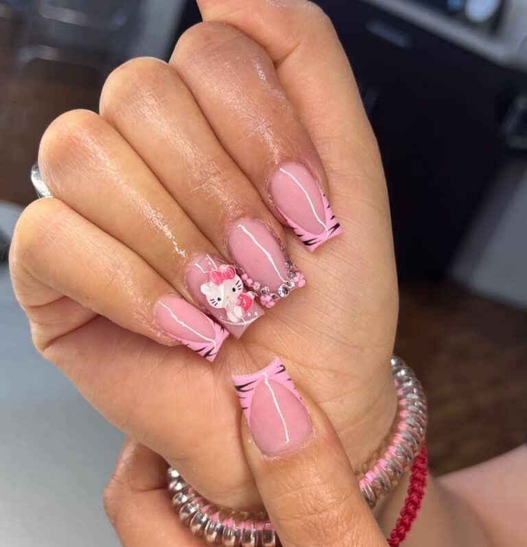 25 Gorgeous Hello Kitty Nail Designs to recreate for your next Nails ...