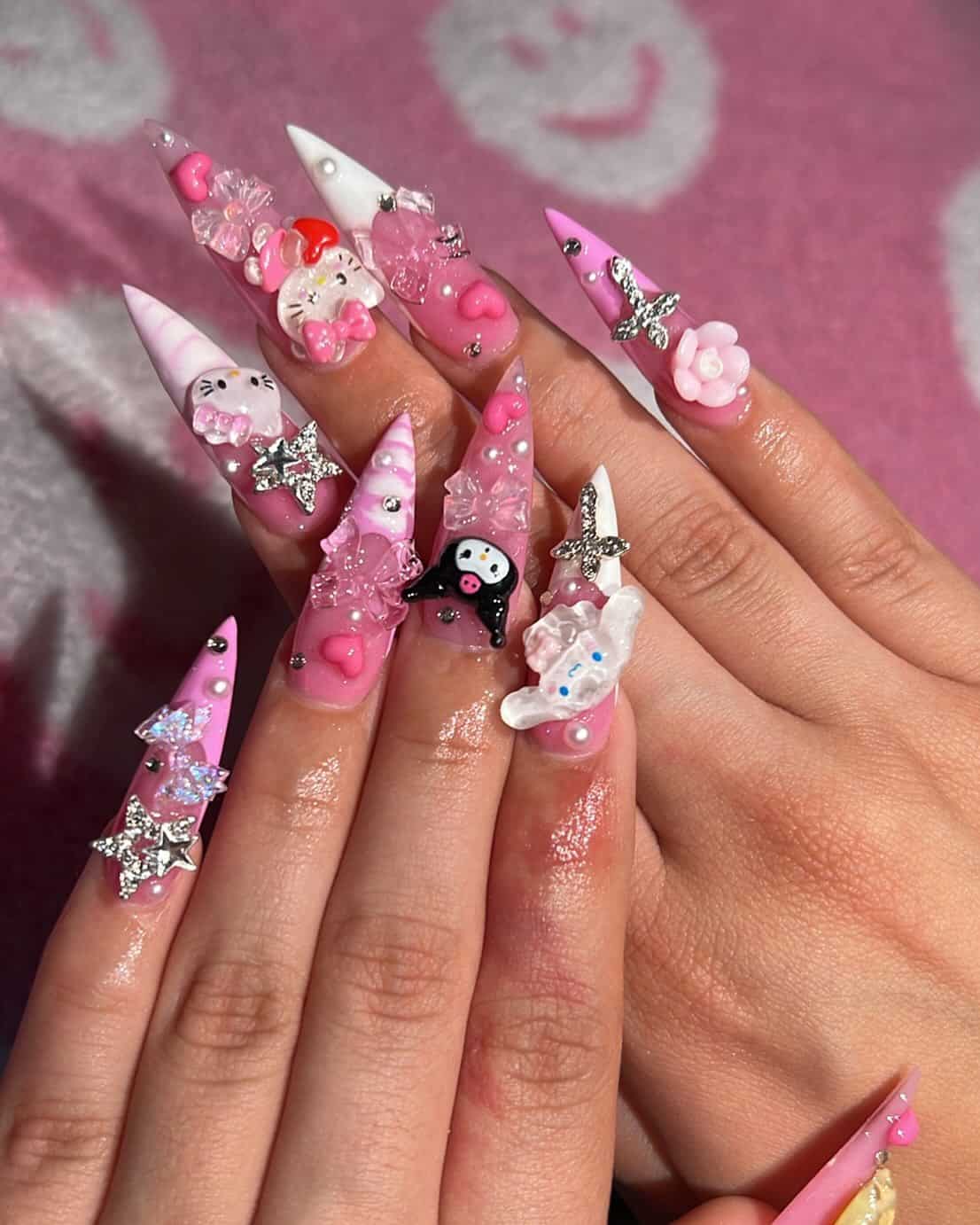 25 Gorgeous Hello Kitty Nail Designs to recreate for your next Nails ...