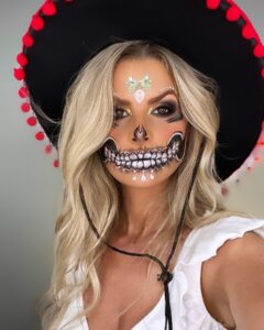 27 Best Skull Makeup Ideas (Sugar skull & Skeleton) - Real Beauty School