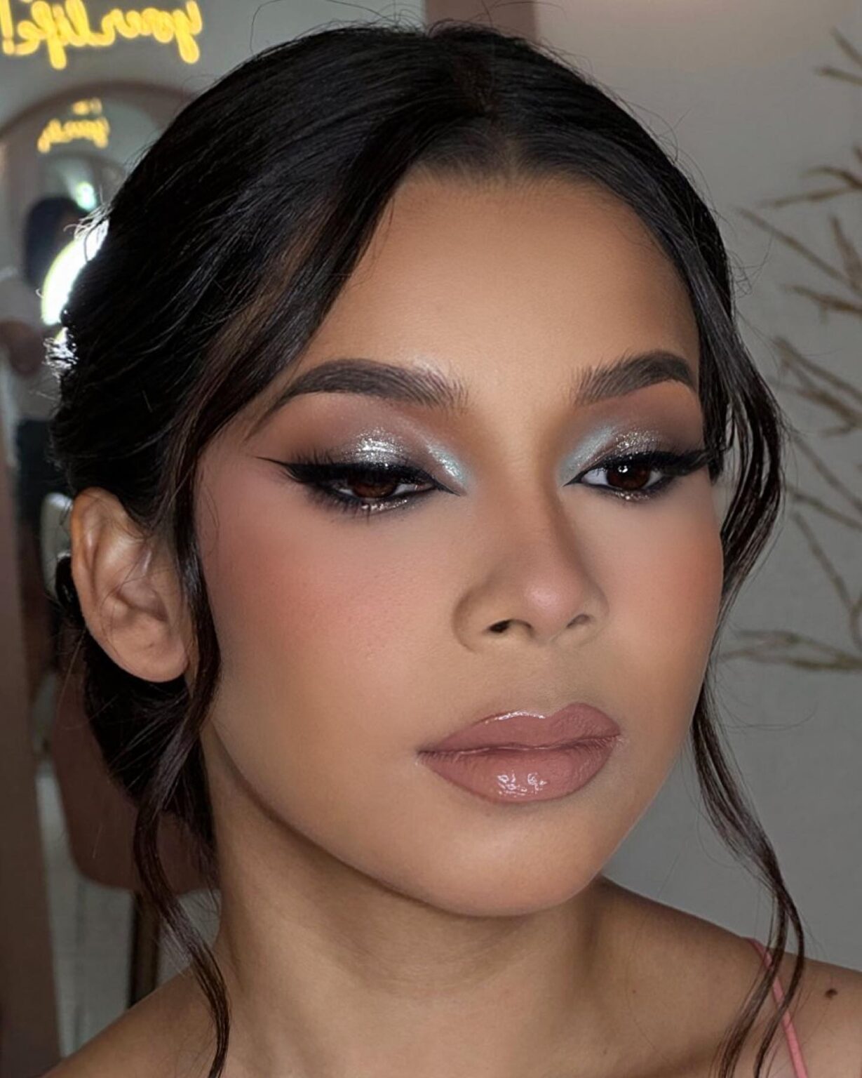 15 Cute and Easy Prom Makeup Ideas You’ll Love - Real Beauty School