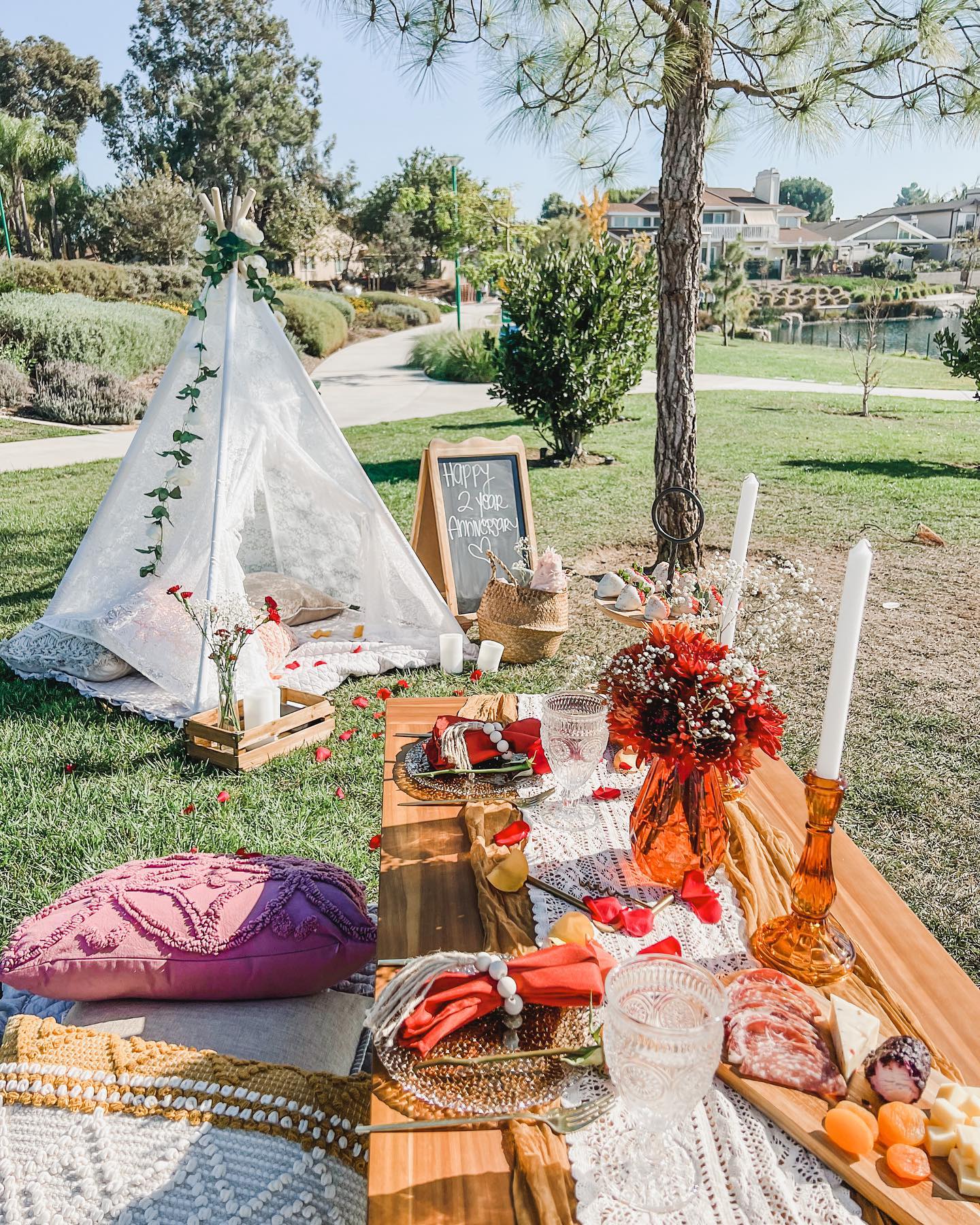 25 Cute & Fun Date Ideas to Try With Your Partner - Real Beauty School