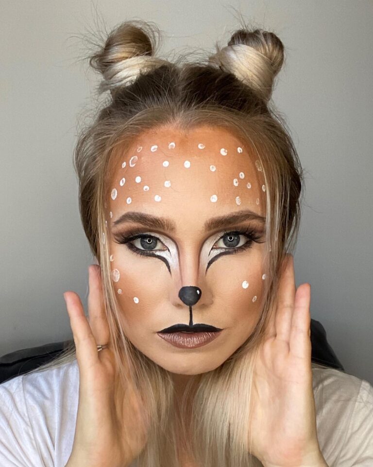 10 Stunning Reindeer Makeup Ideas to Try This Holiday Season - Real ...